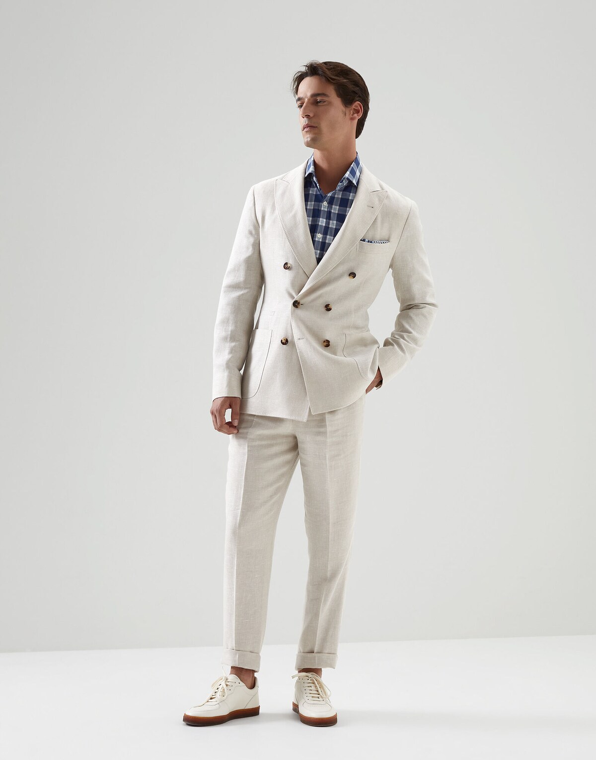 Trajes elegantes y combinados de hombre | Brunello Cucinelli